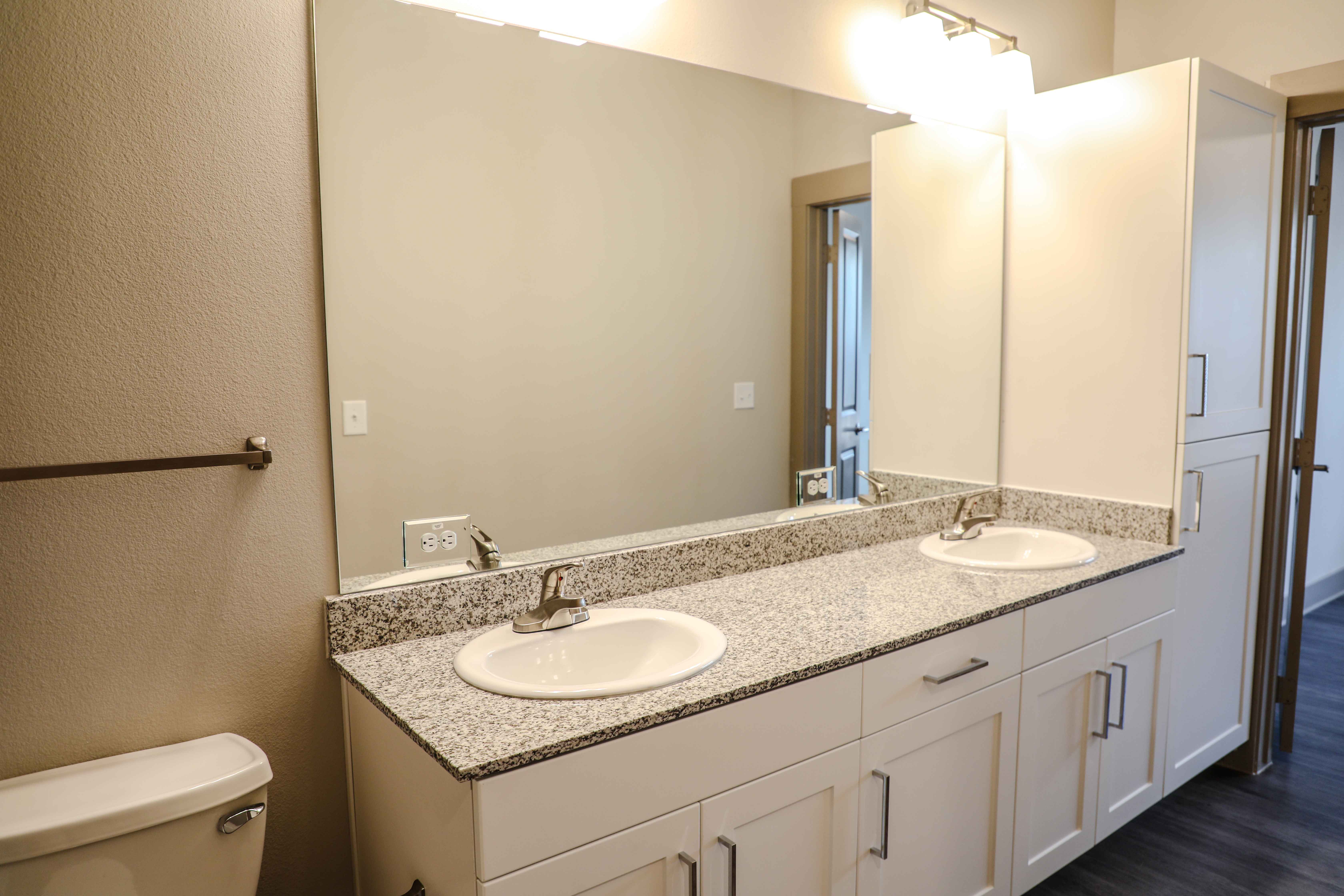 Royal American - Properties - Winston Houston Tx