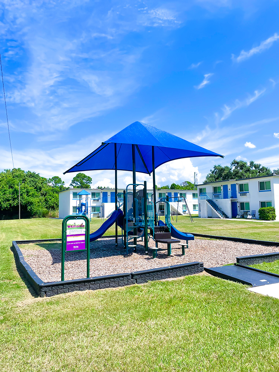 Royal American - Properties - Tropical Manor Merritt Island Fl