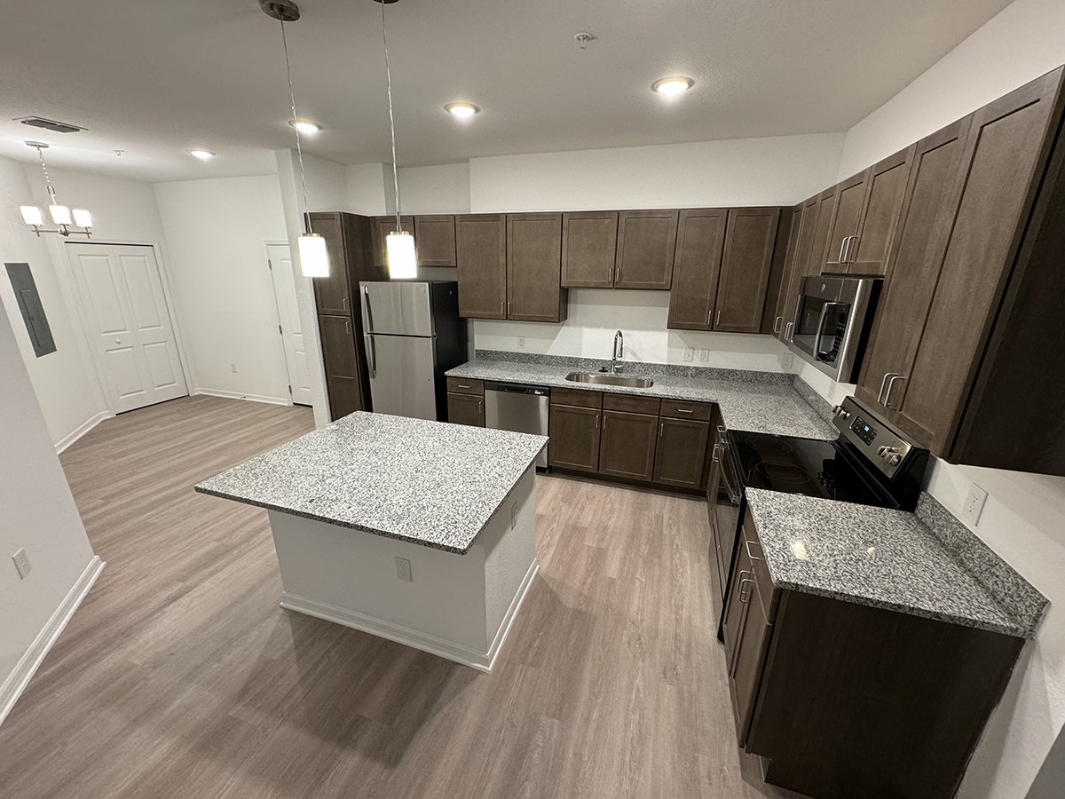 Royal American - Properties - Parker Pointe Lakeland Fl